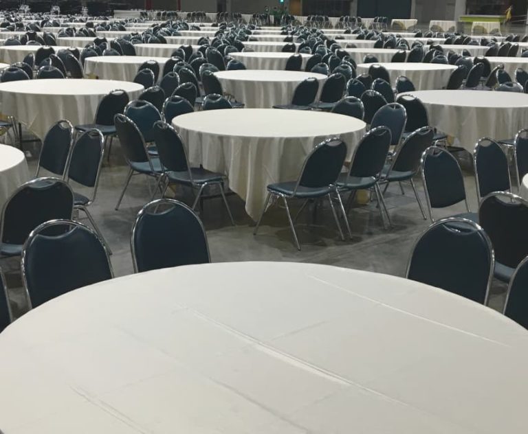 Choosing Between Trestle Tables and Round Tables For Your Event - BE ...